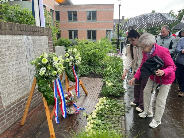 Herdenken in Oisterwijk en Haaren | Oisterwijk Nieuws